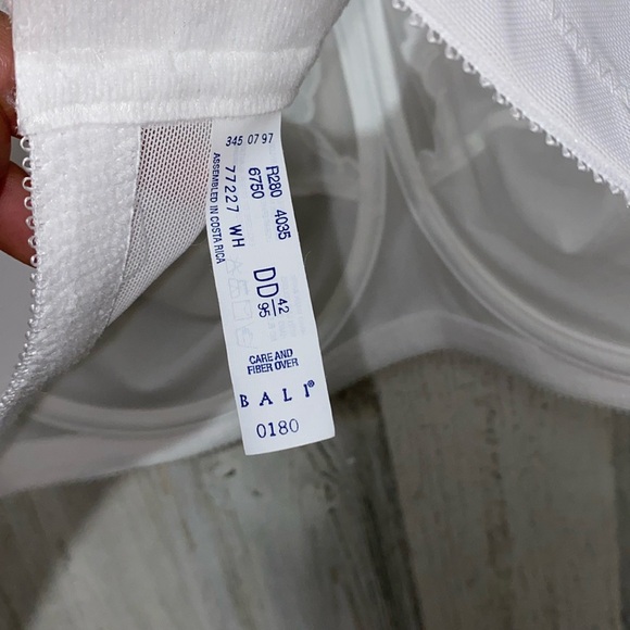 Bali | Intimates & Sleepwear | 823 Bali Underwire Bra | Poshmark